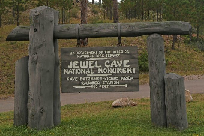 Jewel Cave National Monument - Park Ranger John